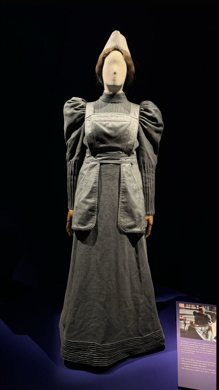 I costumi del film Poor Things - Sartoria MadameFLO
